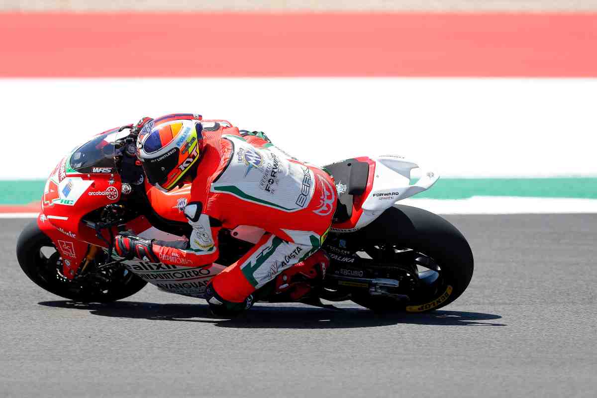 Moto 2: Forward Racing ingaggia il fratello di Valentino Rossi ...